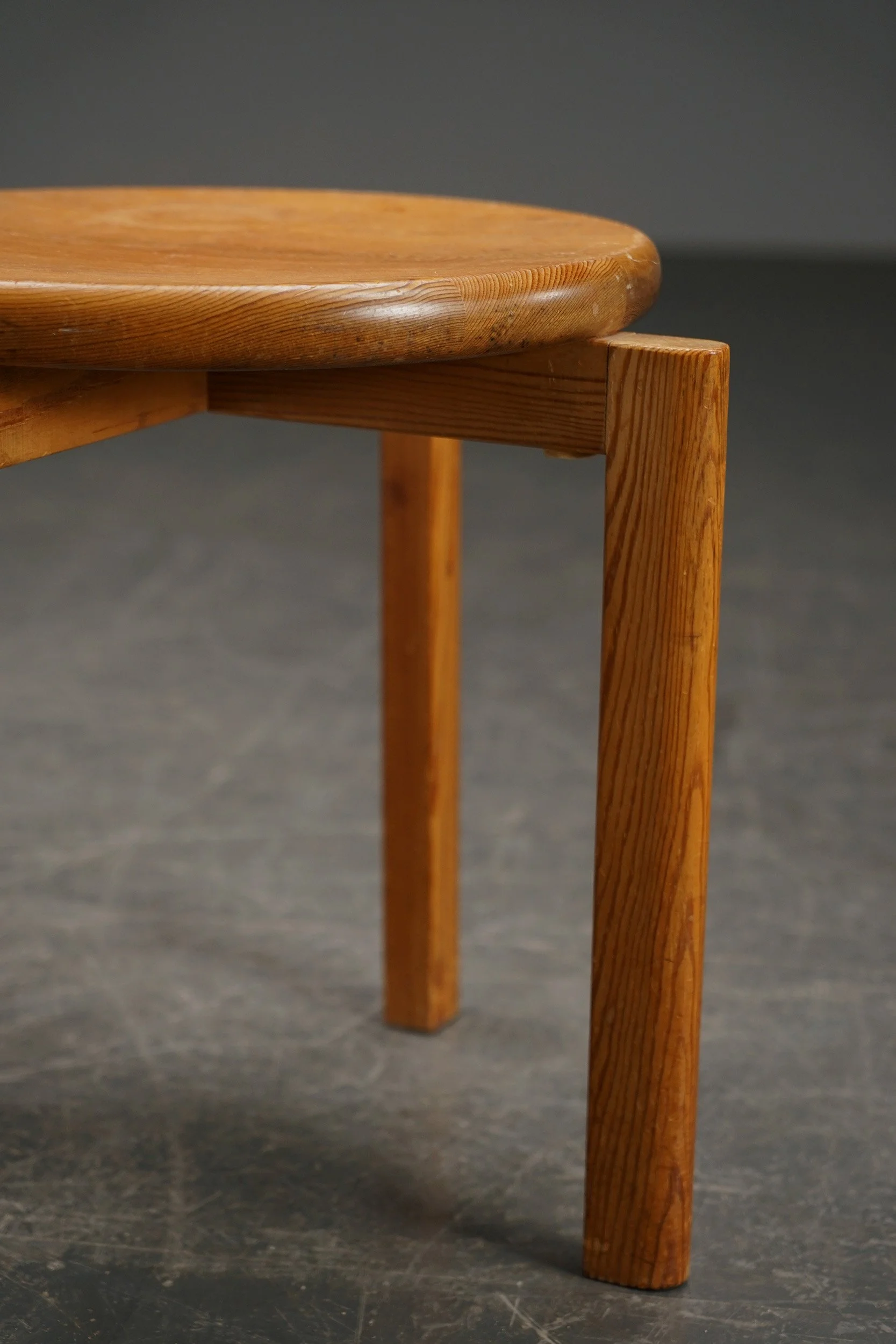 1920s-art-deco-table-kader-design