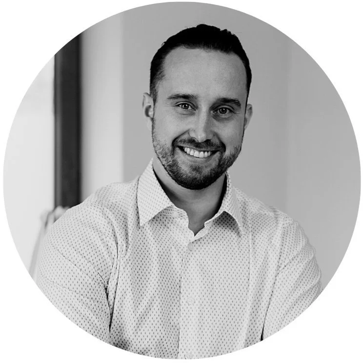 Stackable Guides: Full Arch Implant Placement — MINEC Eesti