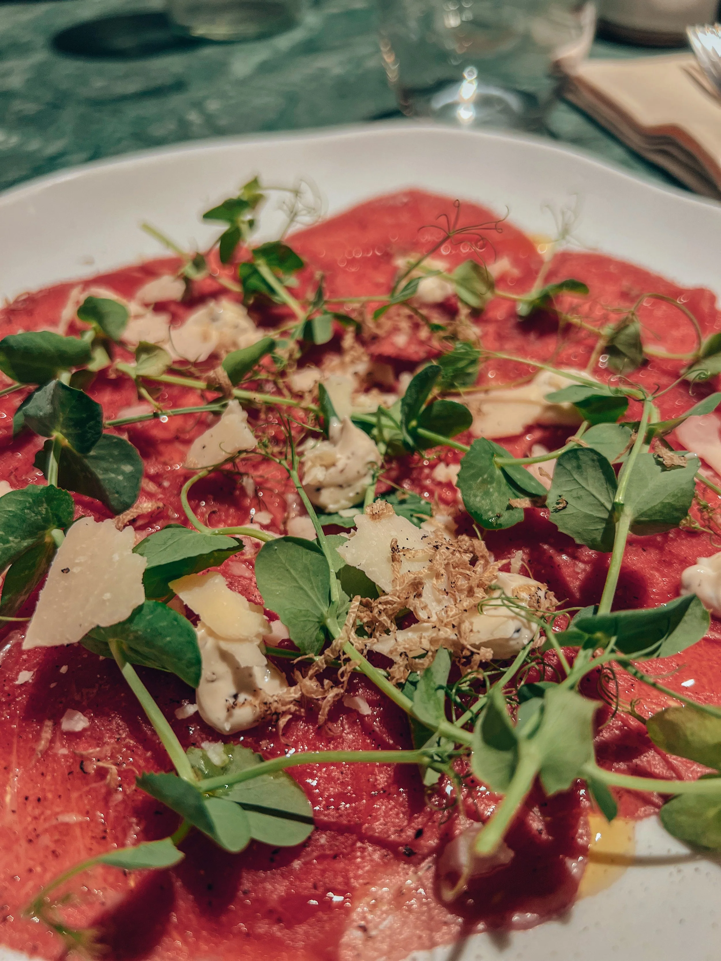 Restaurant — Lio's Brugge