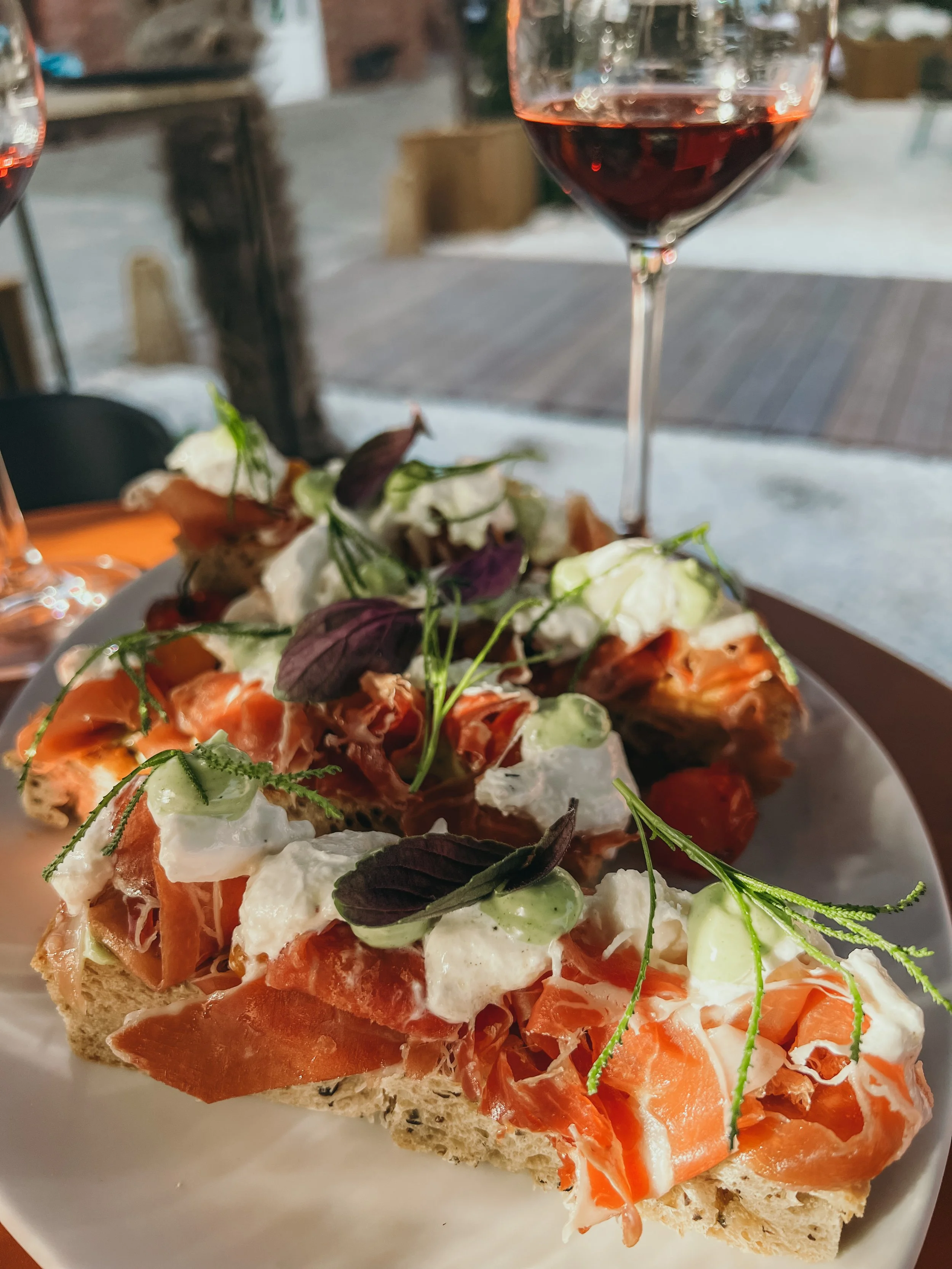 Restaurant — Lio's Brugge