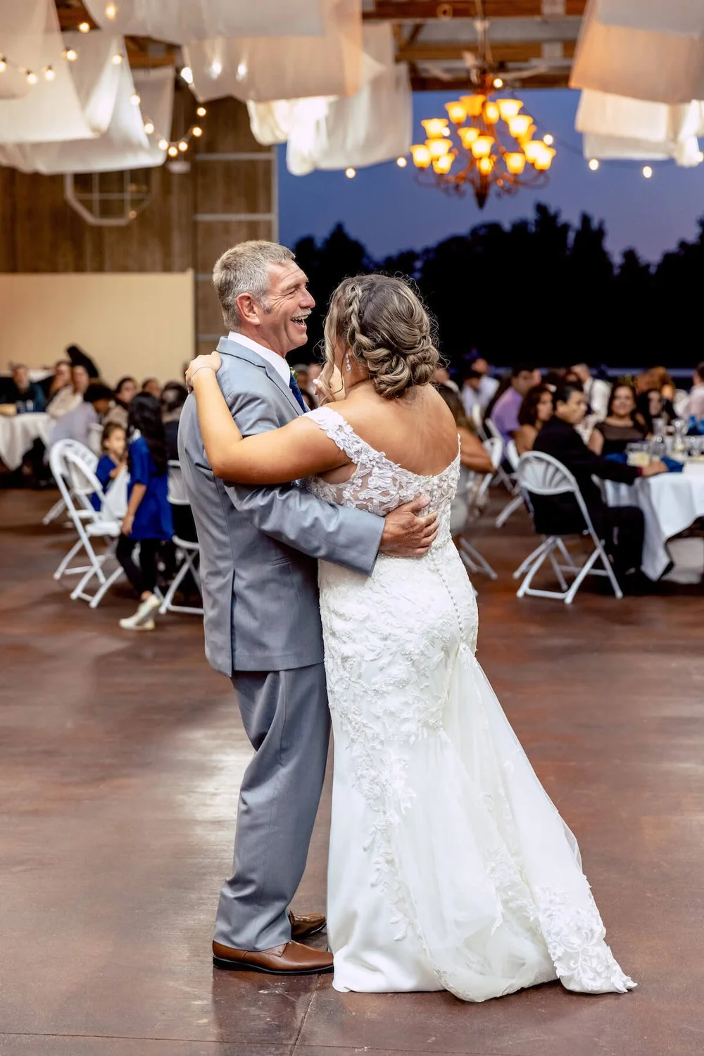 Farm Weddings in Illinois | 8,000 sf Barn near Chicago — BrighterDaze Farms