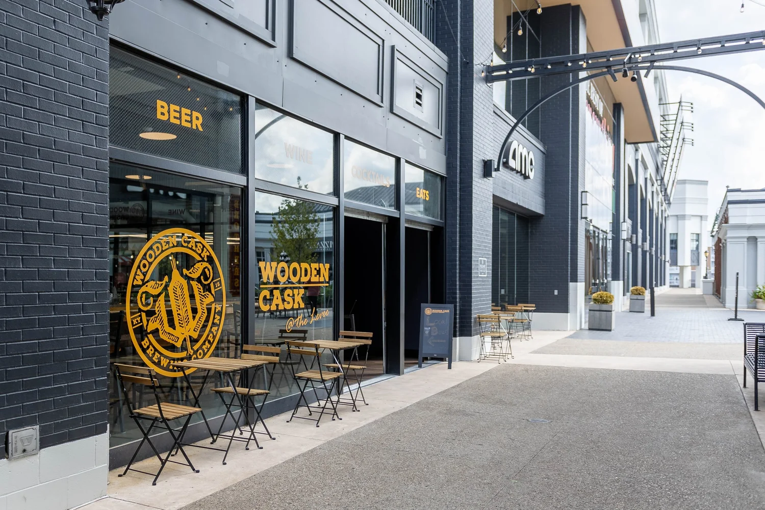 Levee Taproom — Wooden Cask