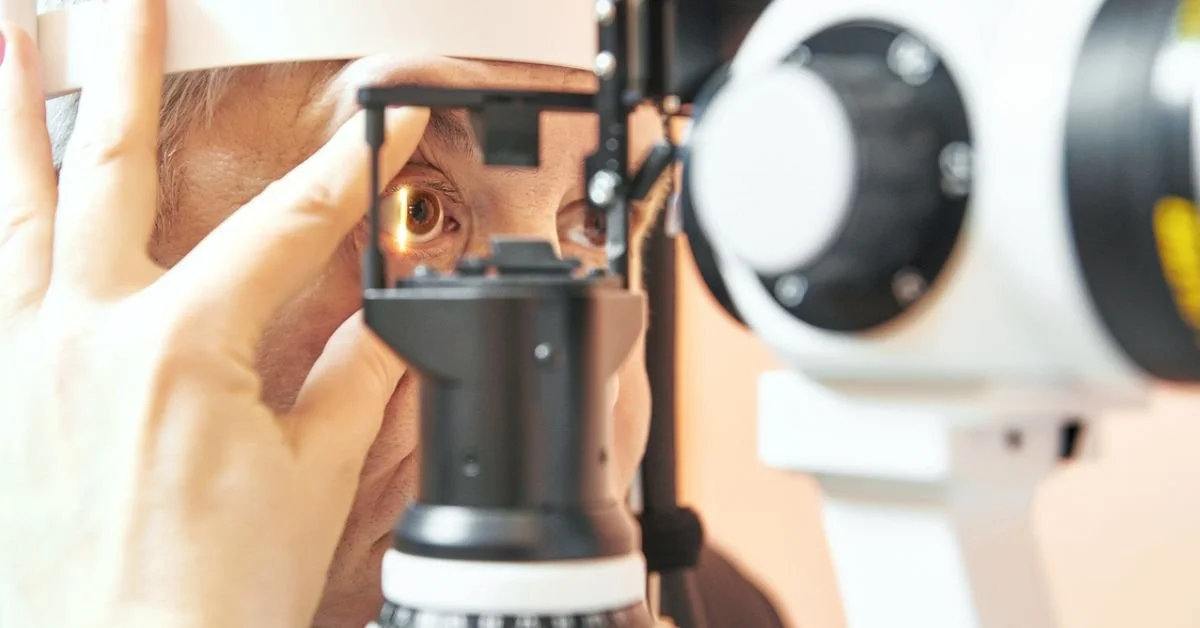 Helio Optometry - Cataract Eye Exams & Referrals in Edmonton