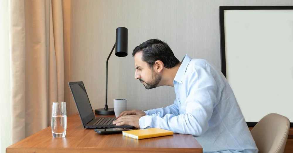 Monovision Contact Lenses: A Practical Alternative to Reading Glasses