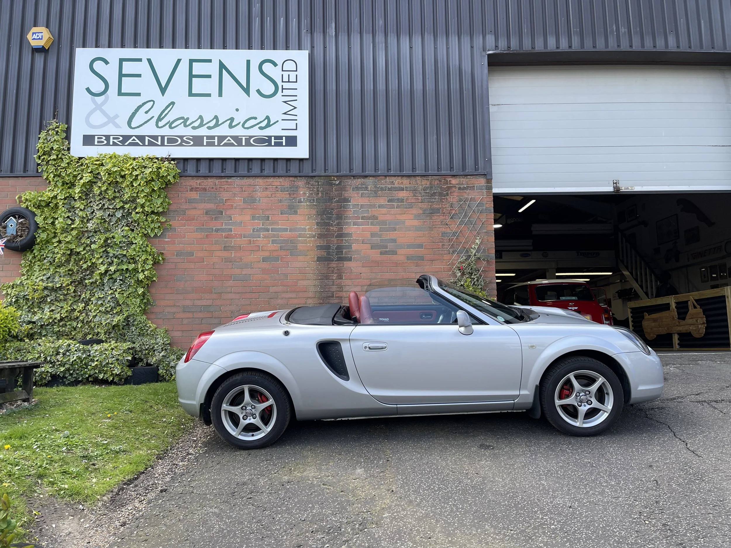 Toyota MR2 Mk3 Roadster — Sevens & Classics