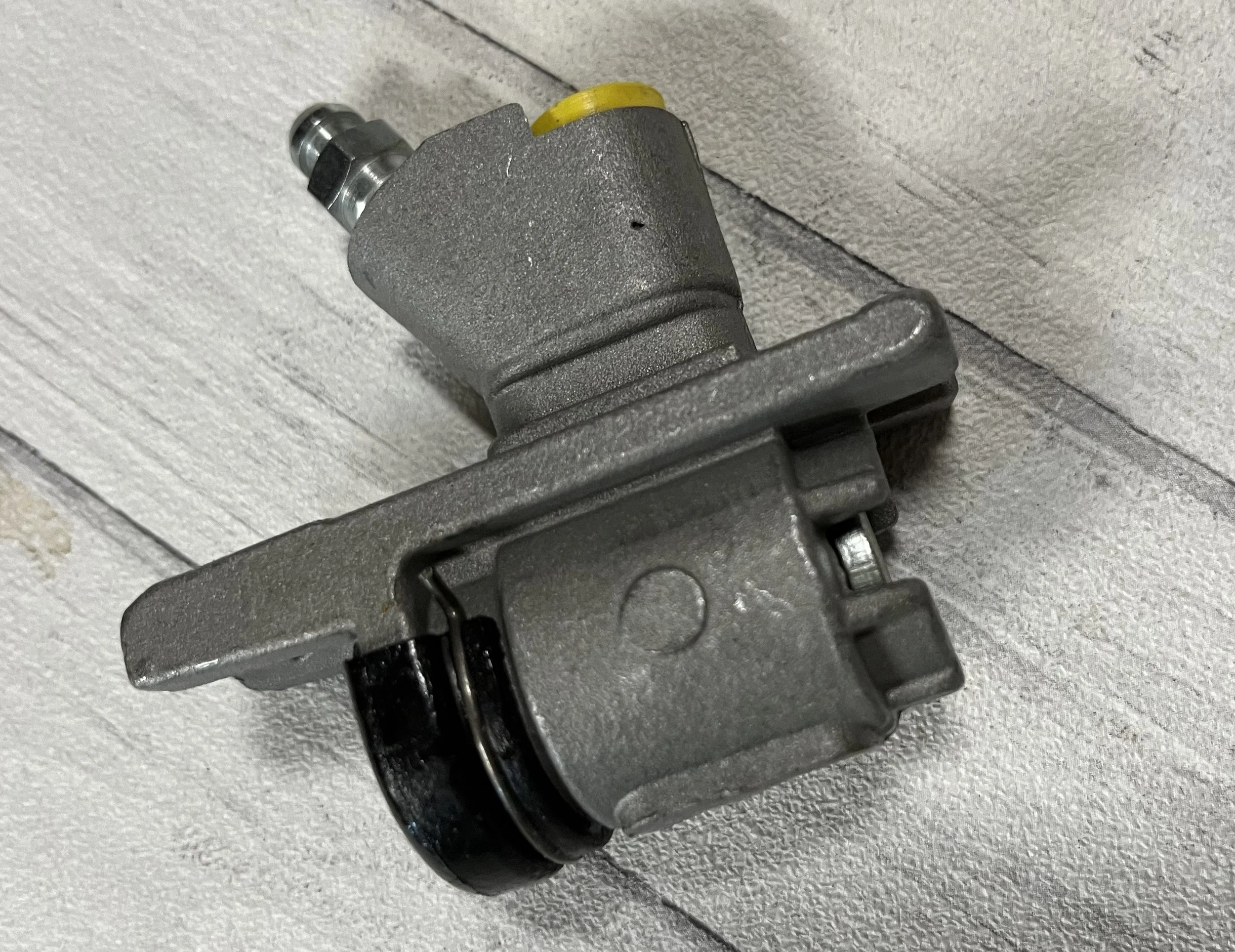 Rear Wheel Cylinder — Sevens & Classics