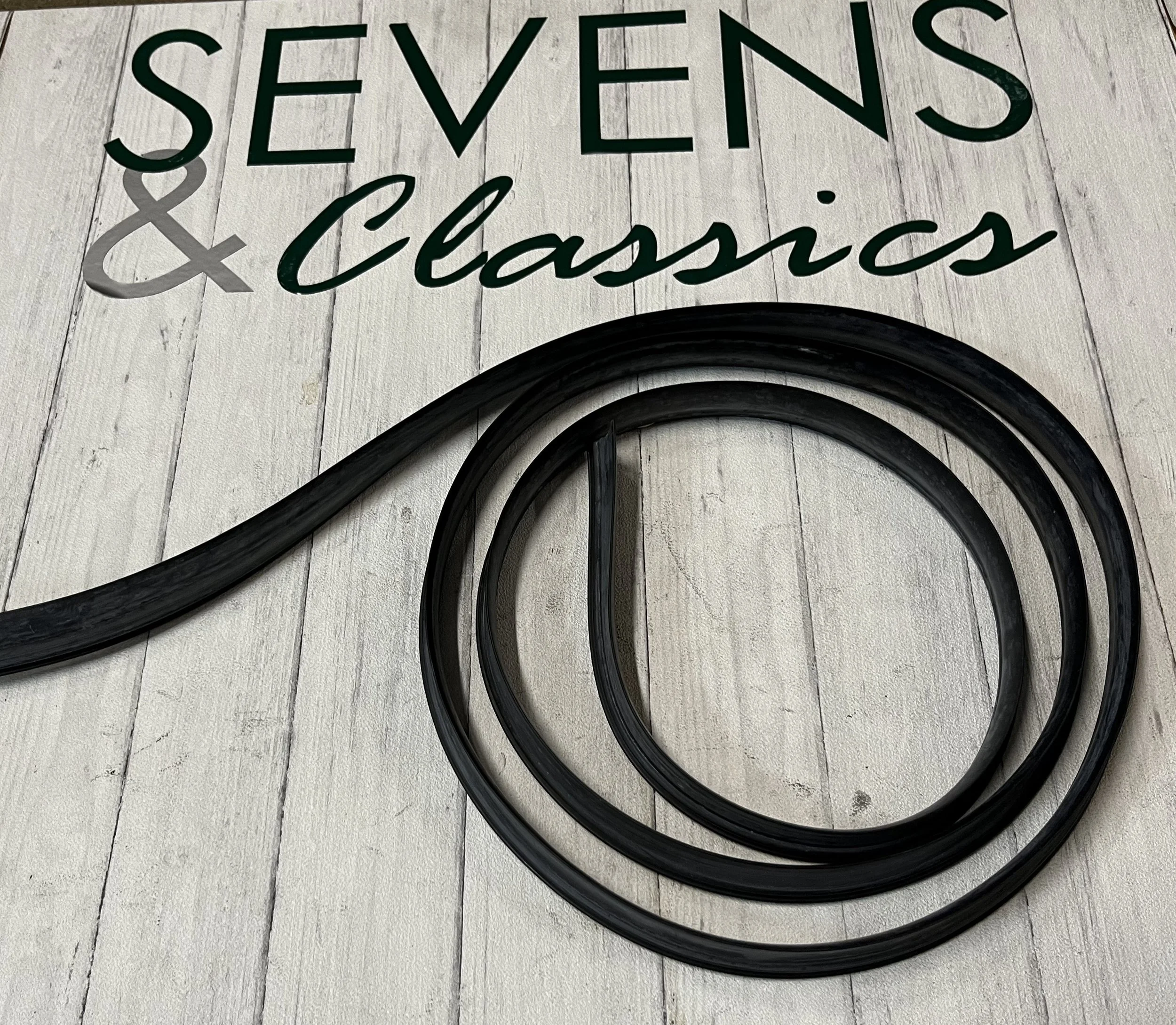 Caterham Heated Windscreen Glass — Sevens & Classics