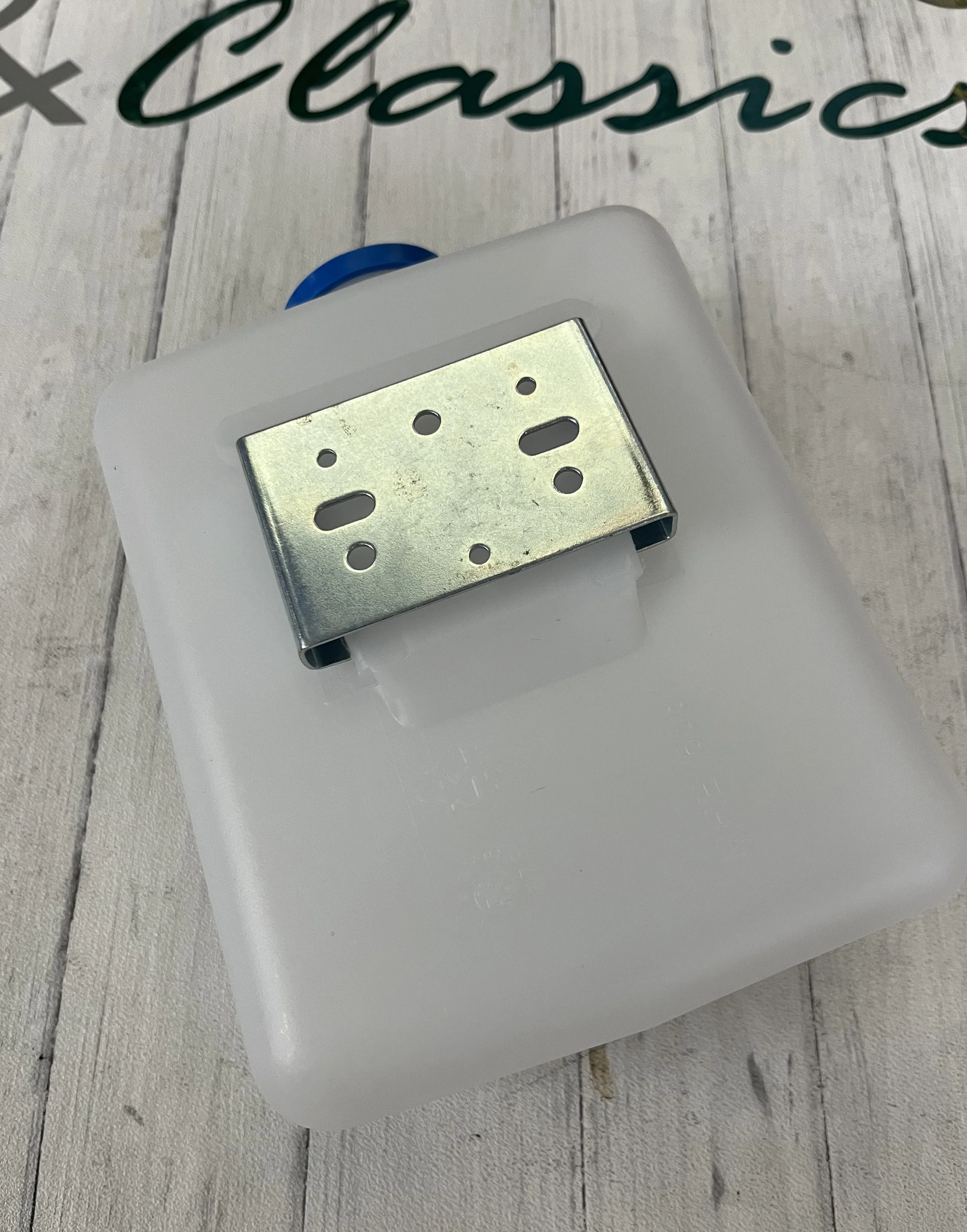 Captive Windscreen Bracket — Sevens & Classics