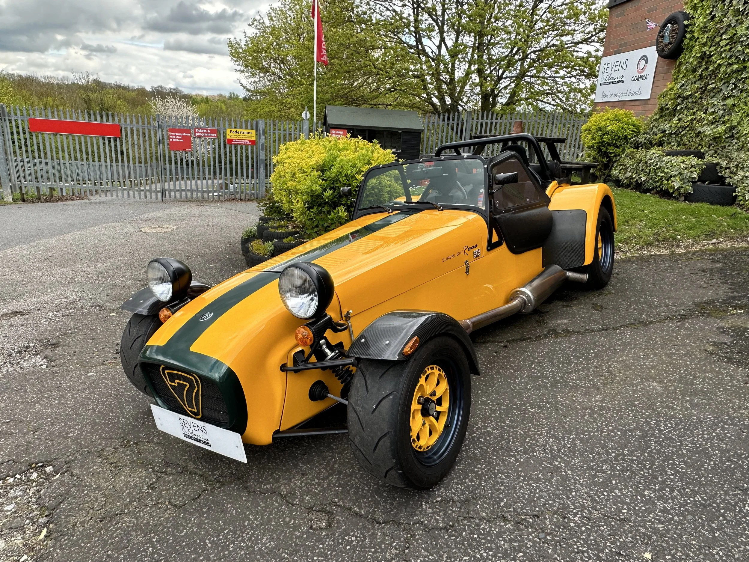 Caterham Superlight R500 — Sevens & Classics