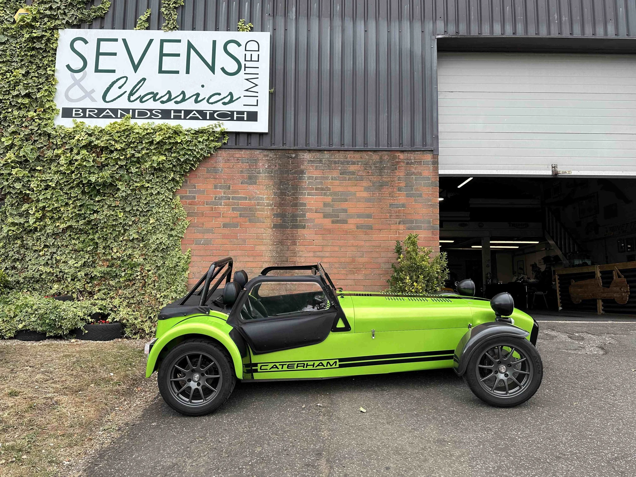 Caterham SV 220 | Sevens & Classics