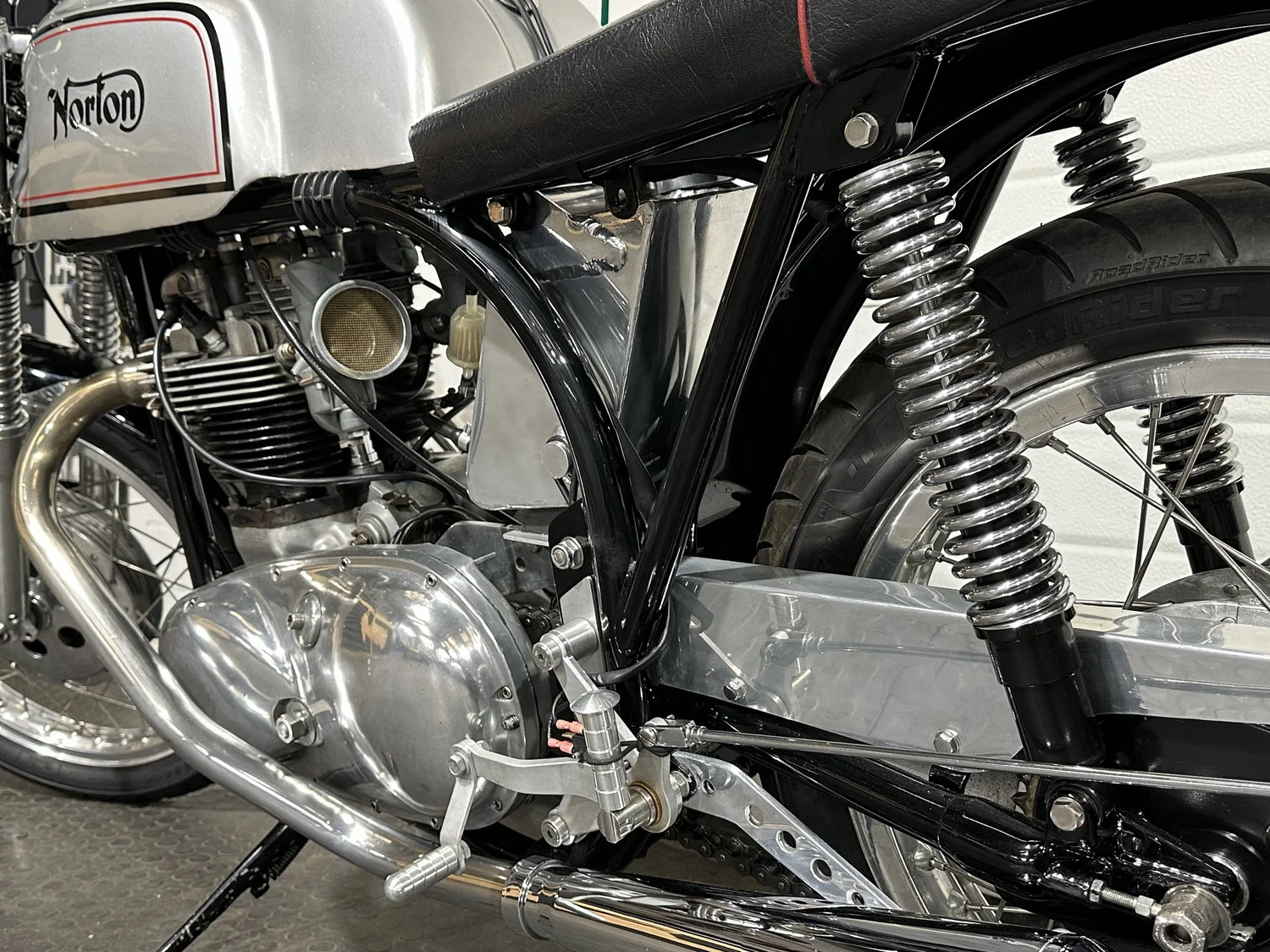 Triton 650 | Sevens & Classics