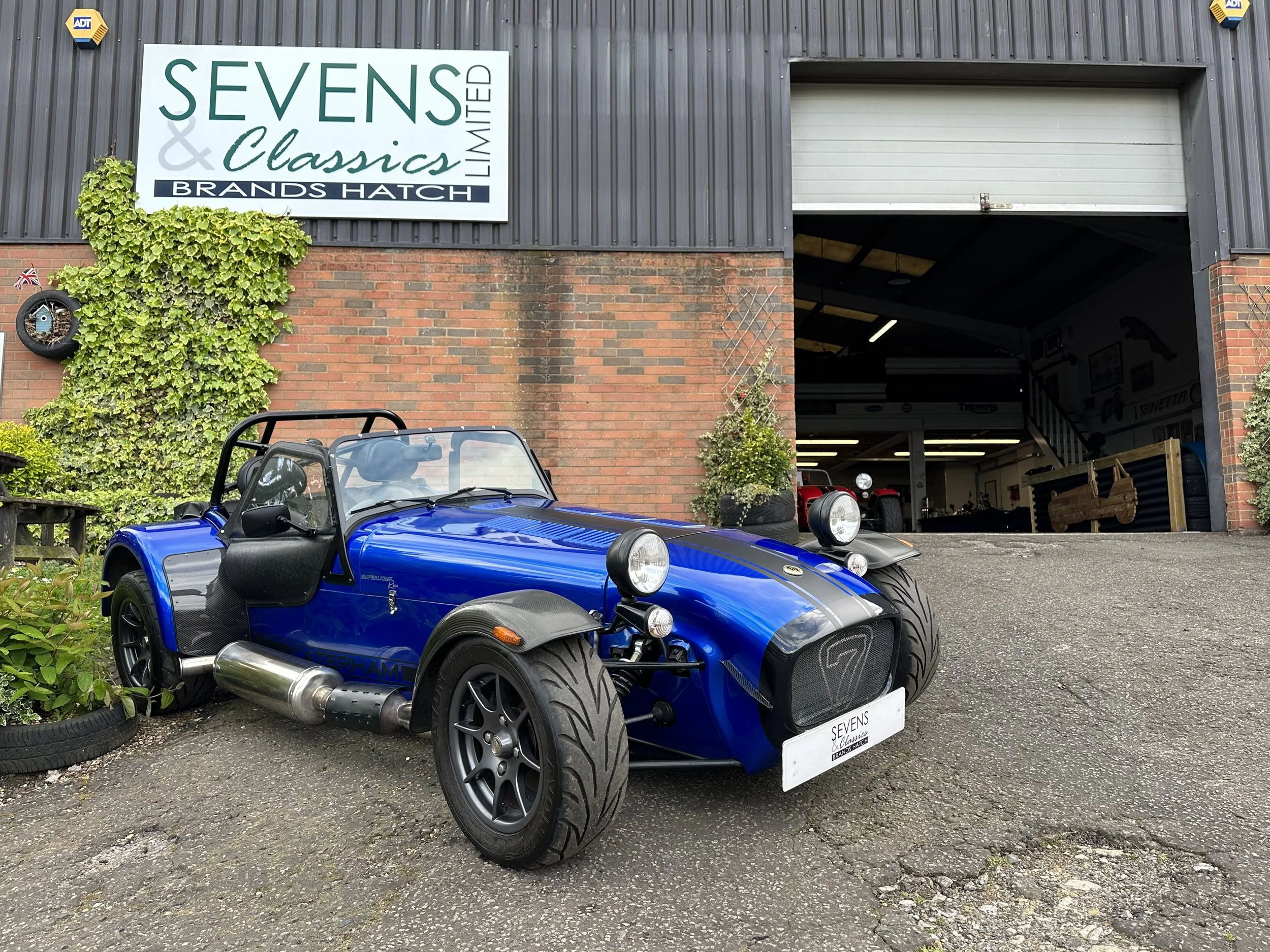 Caterham Superlight 215 — Sevens & Classics