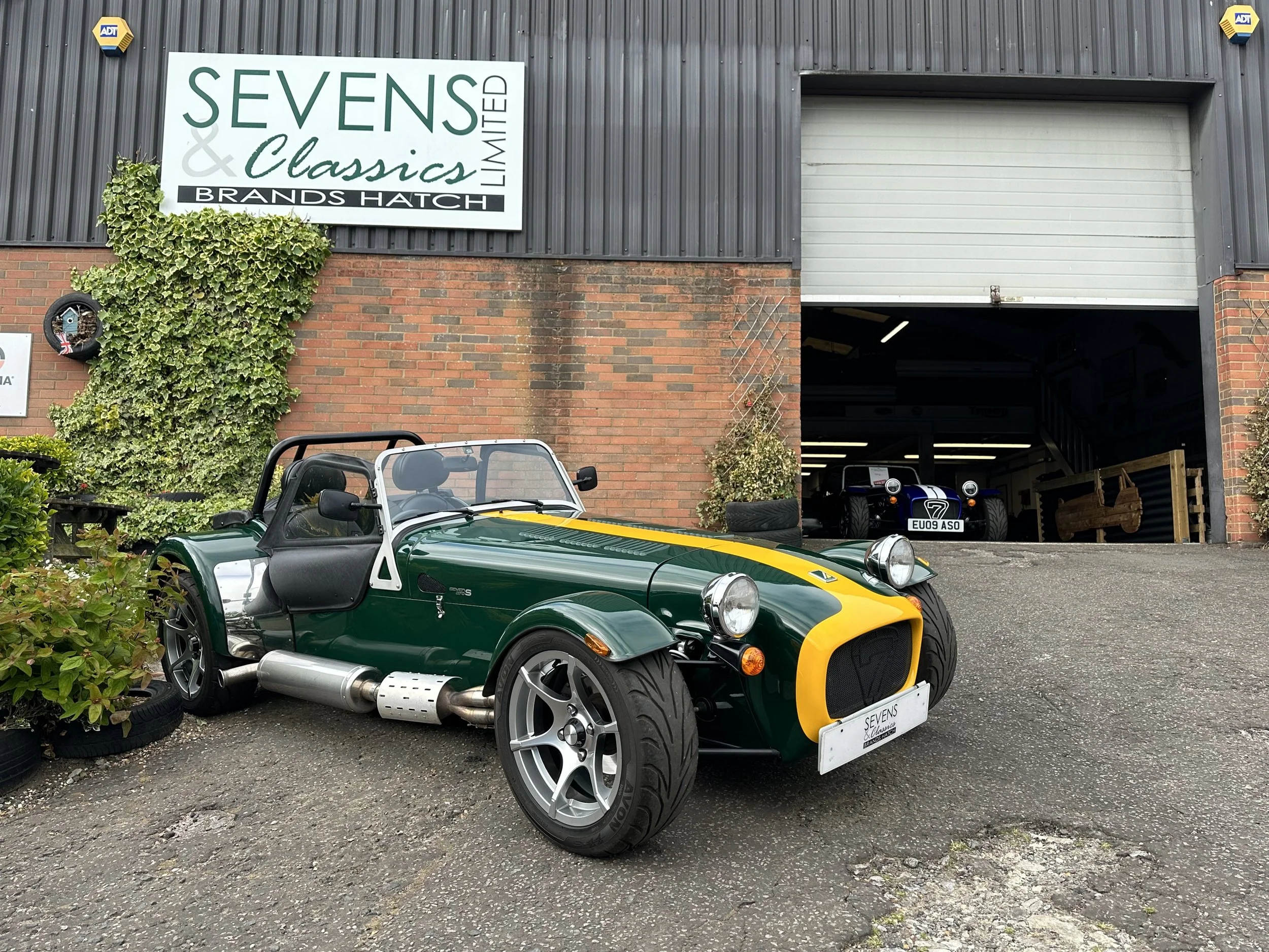Sevens & Classics | Caterham Sevens, Classic Cars & Classic Bikes