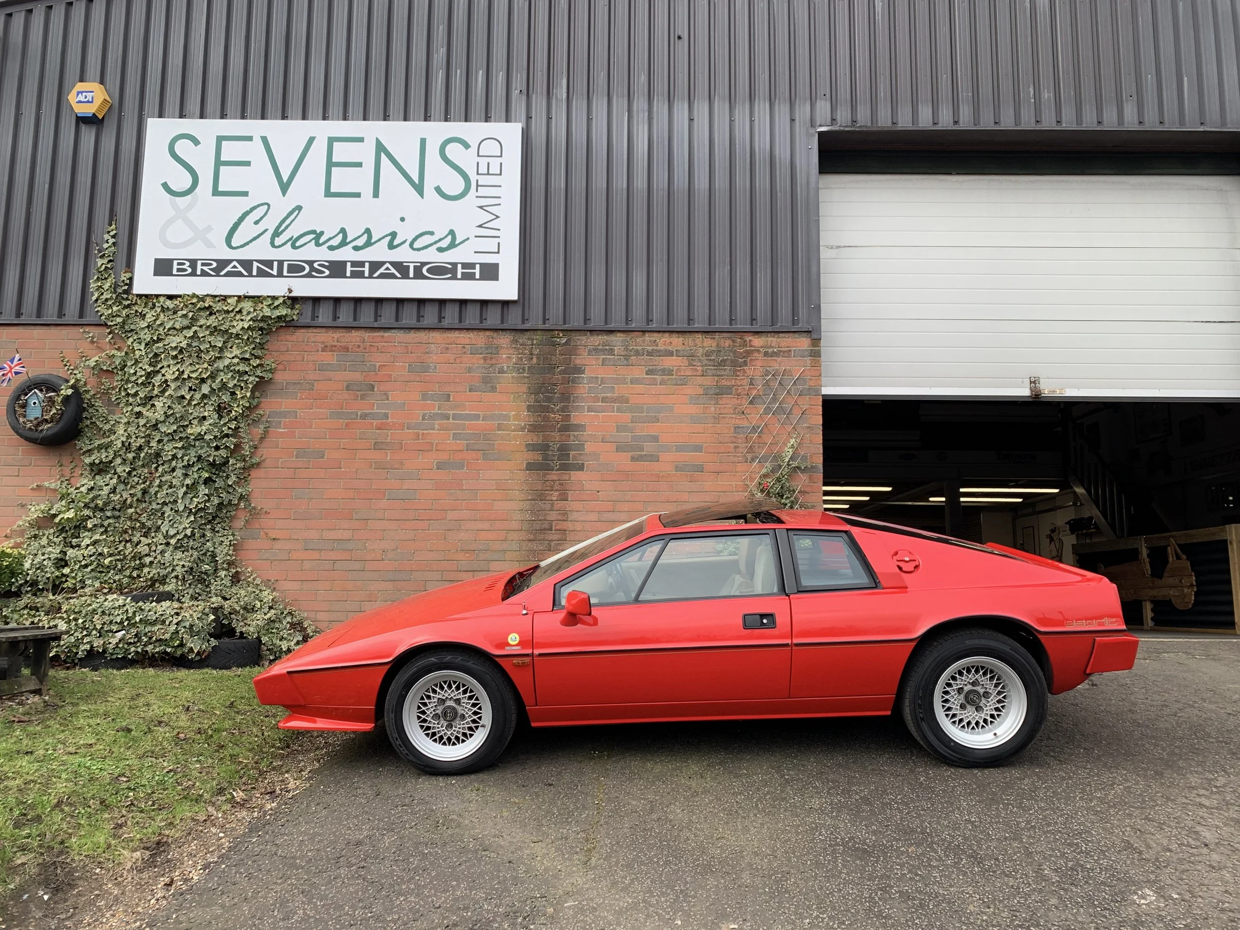 This beautiful Lotus Esprit S3 looks stunning in its gleaming Lotus Red ...