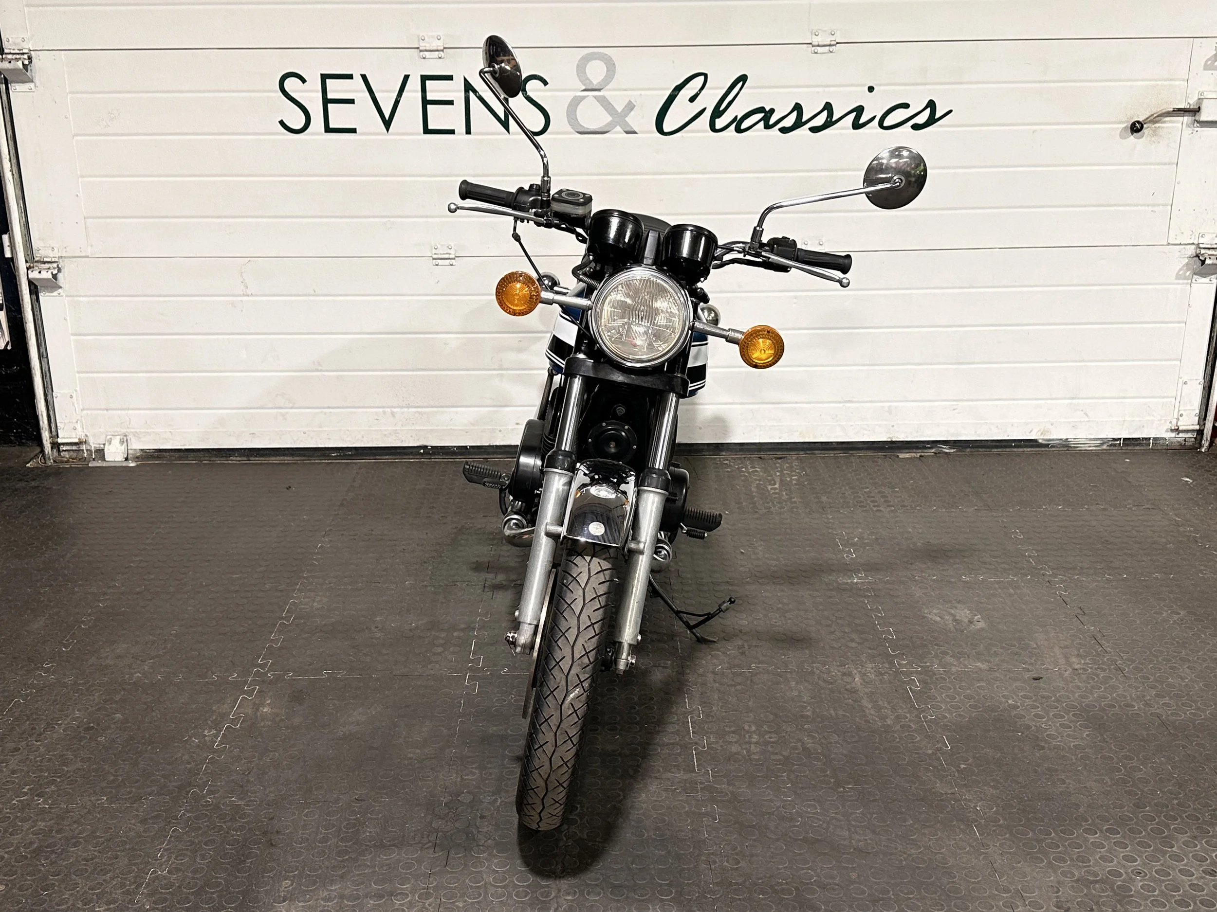 Yamaha RD400 | Sevens & Classics