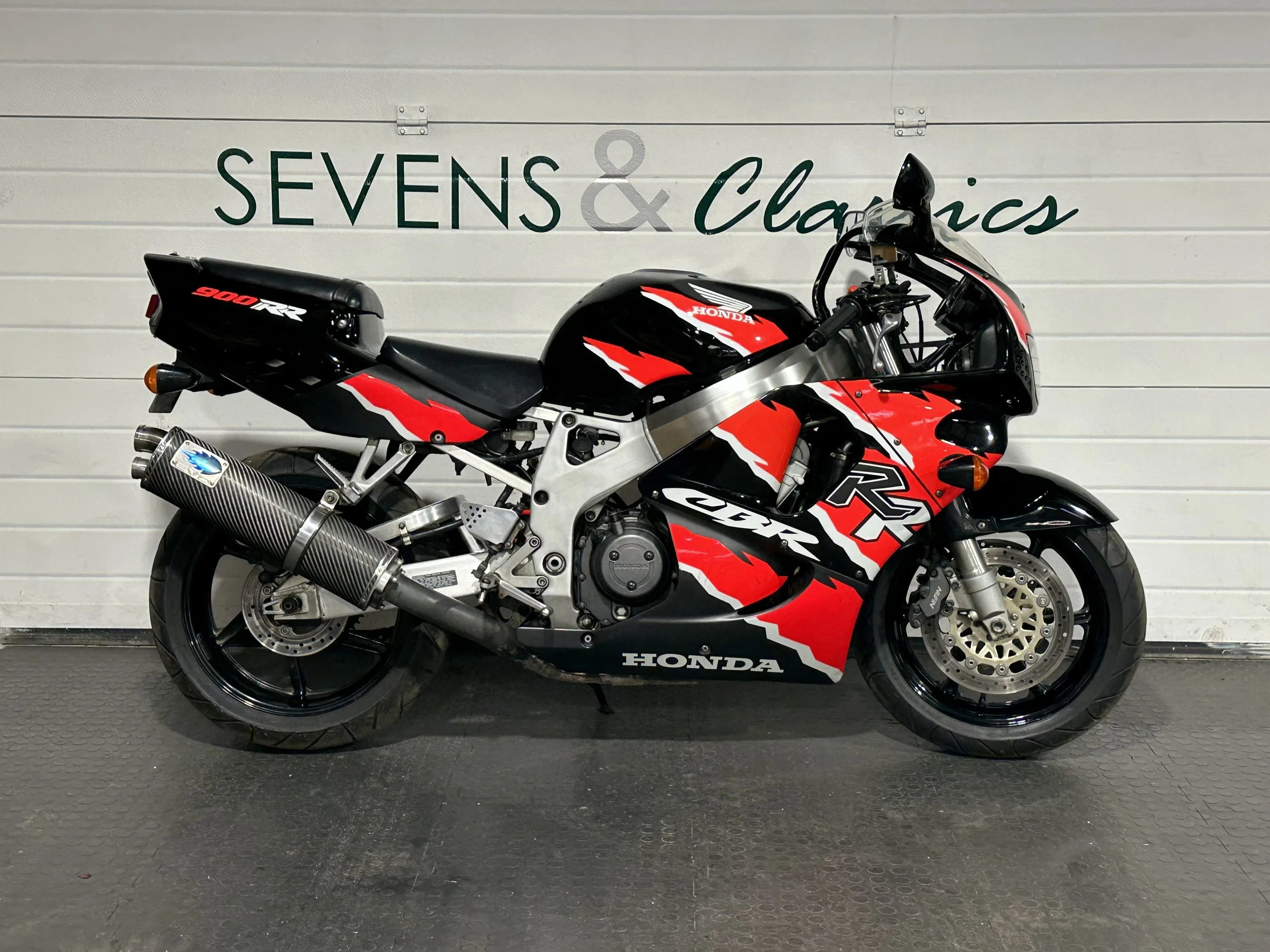 Honda CBR 900 RR Fireblade | Sevens & Classics