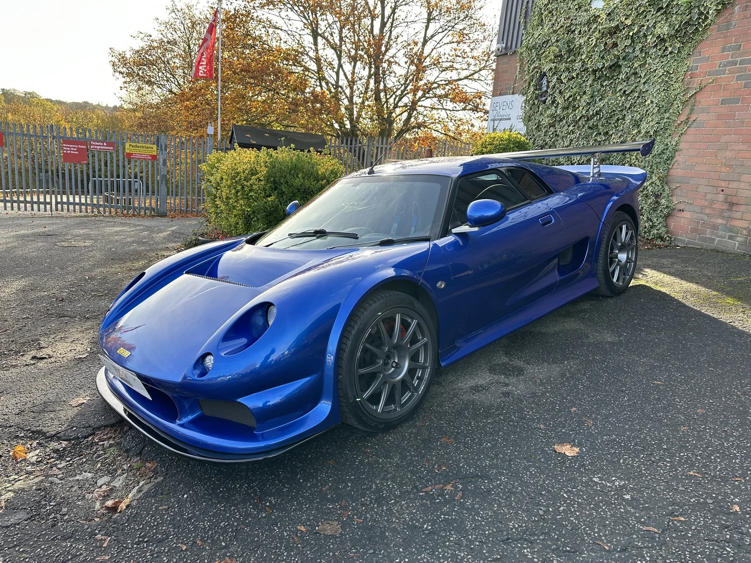 Noble M12 GTO | Sevens & Classics