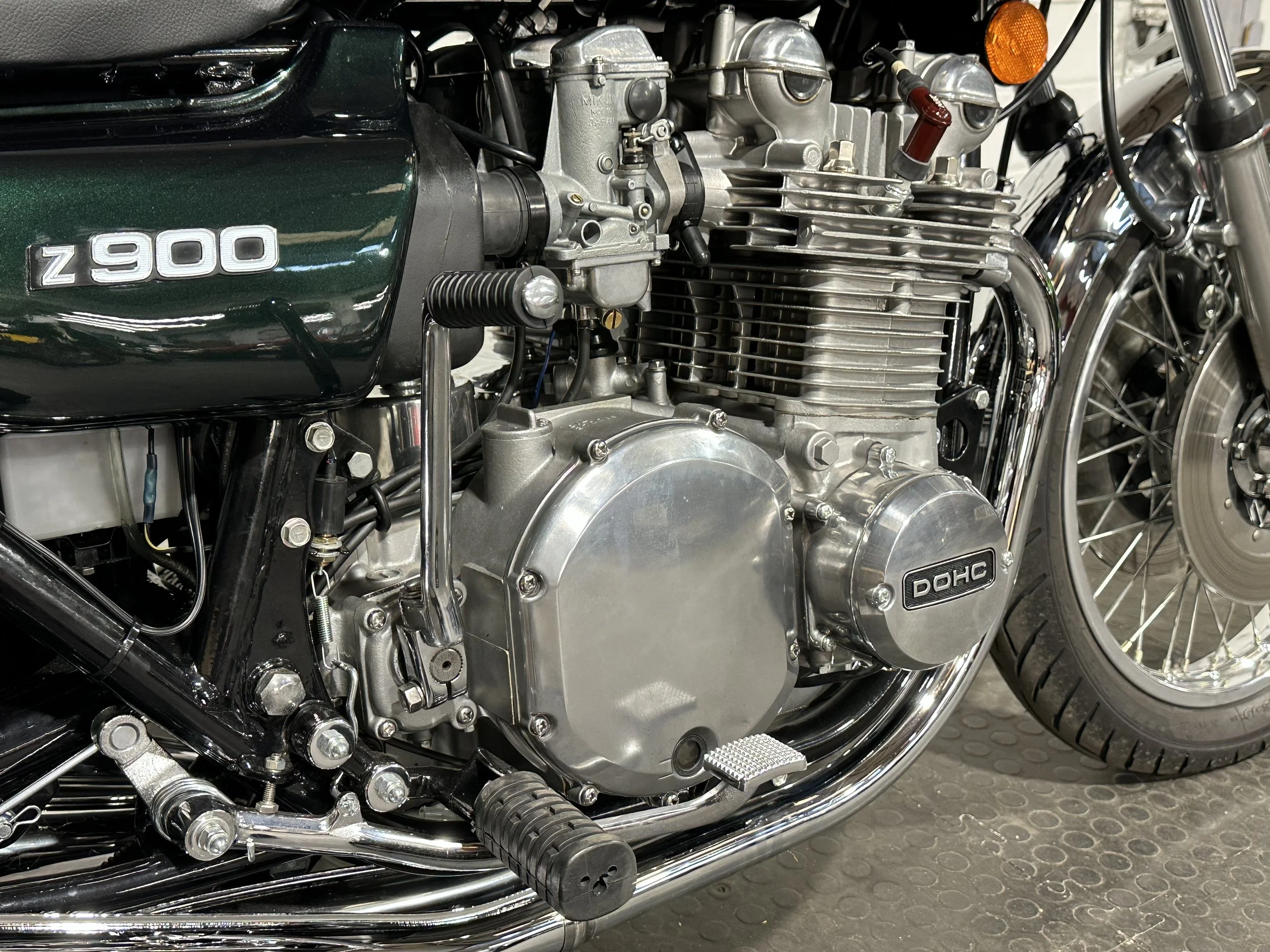 Kawasaki Z900 — Sevens & Classics