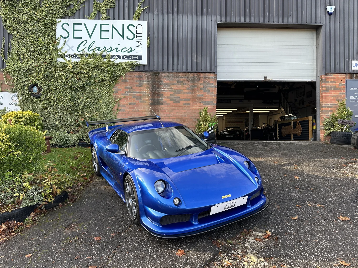 Noble M12 GTO | Sevens & Classics