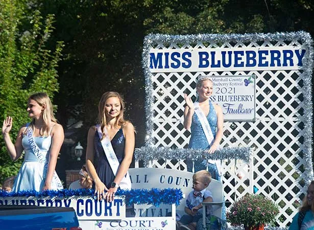 Parade — Marshall County Blueberry Festival