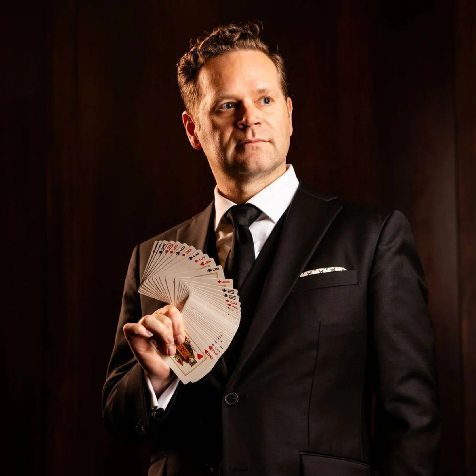 Dennis Watkins - The Magic Parlour — Let's Play Theatrical Reviews