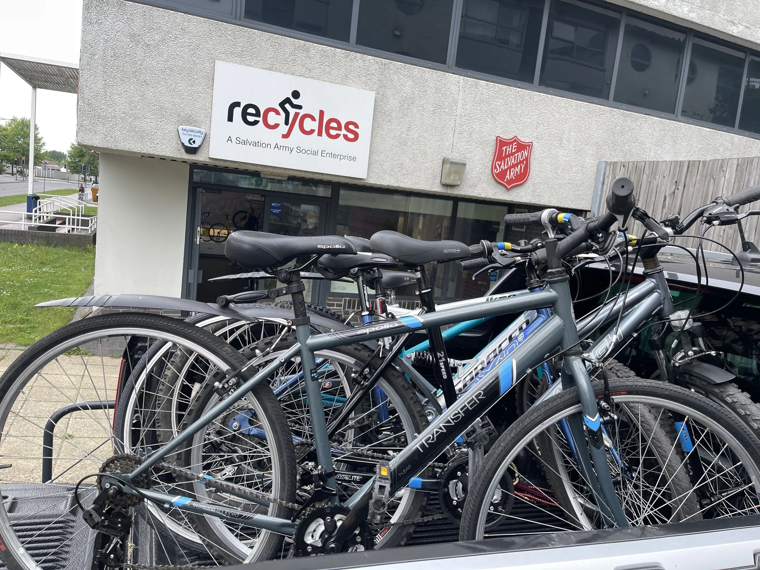 Bikes for Ukraine — Swindon Welcomes Ukraine