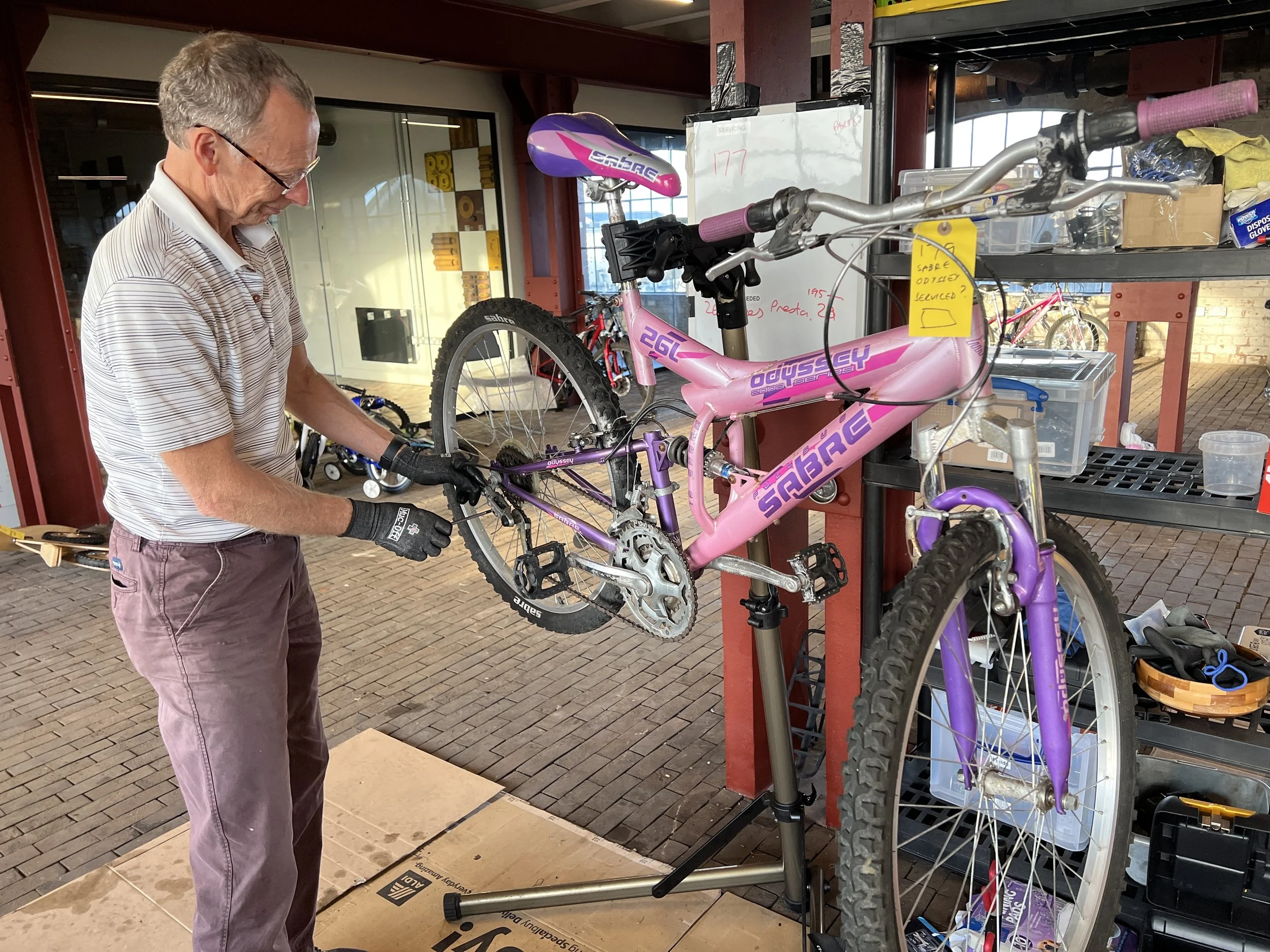 Bikes for Ukraine — Swindon Welcomes Ukraine