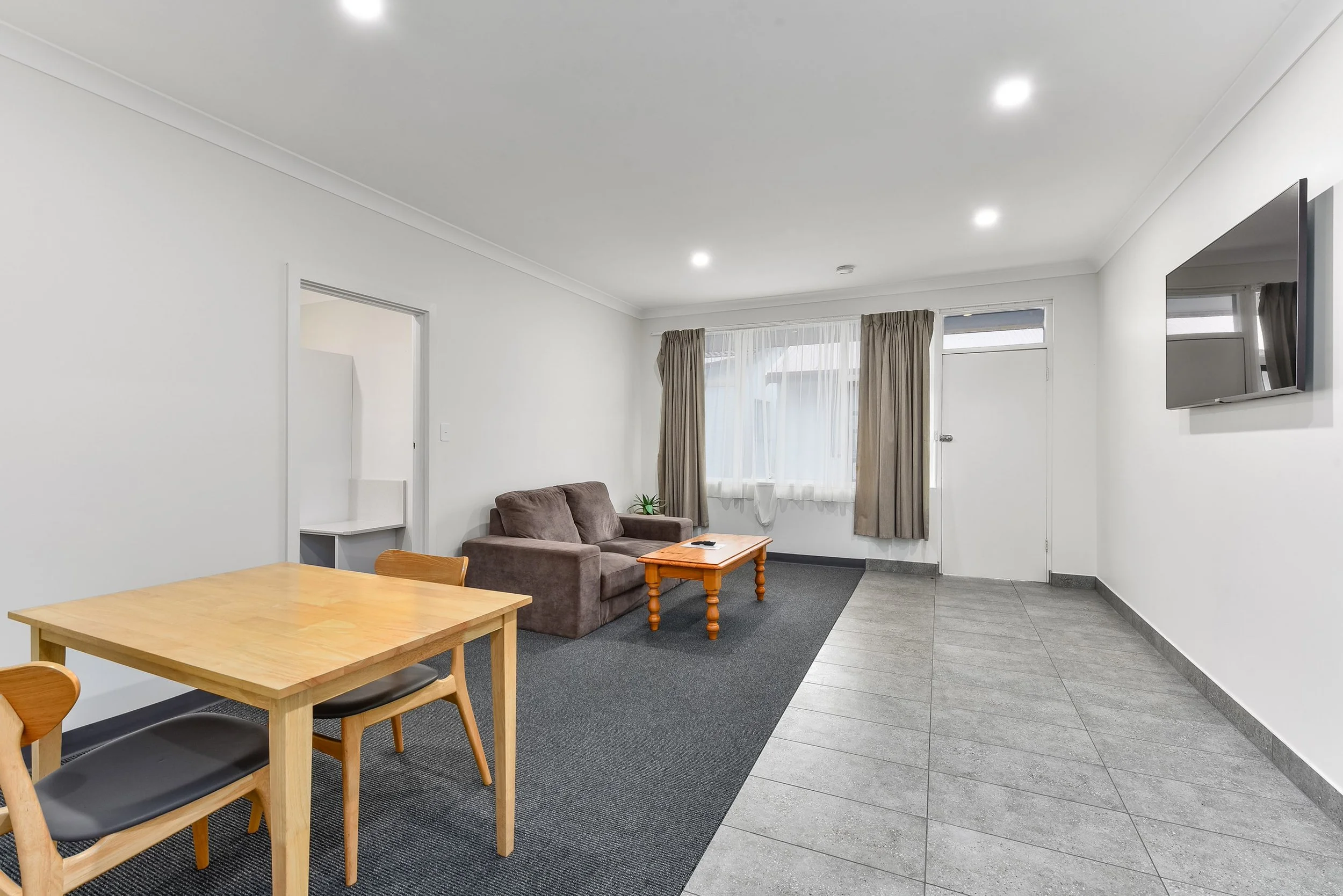 Superior 1 Bedroom Apartment — OFFICIAL SITE: Robe Central Motel | Book ...