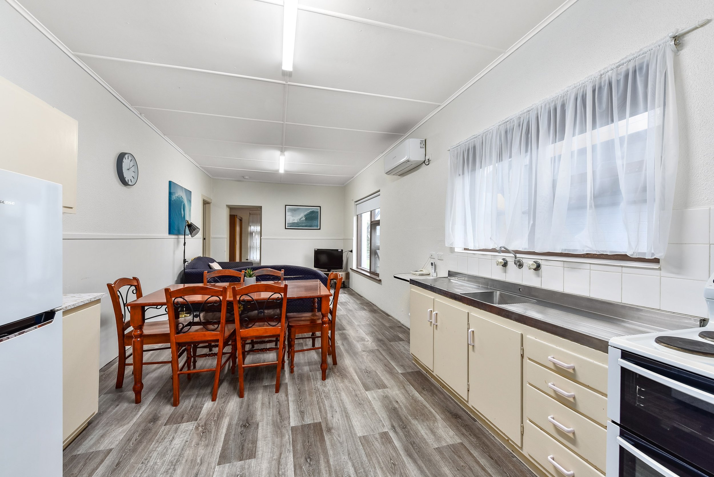 Economy 2 Bedroom Apartment — OFFICIAL SITE: Robe Central Motel | Book ...