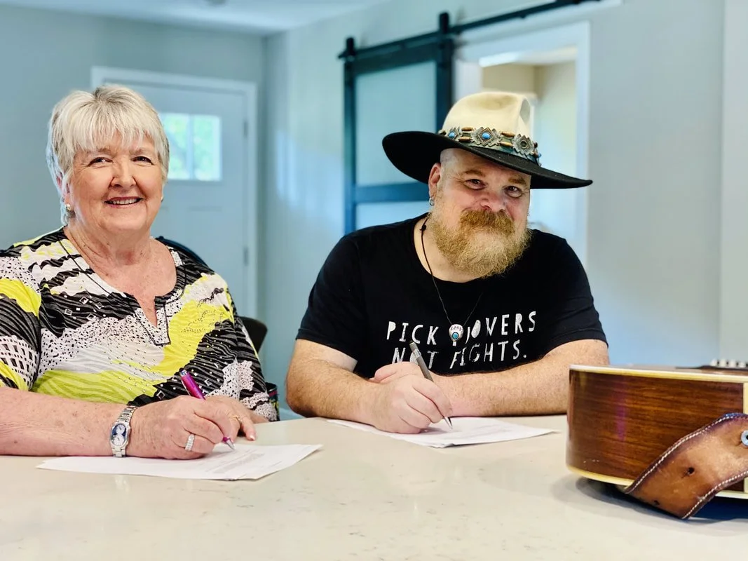 Songwriter — Mark Elliott Creative