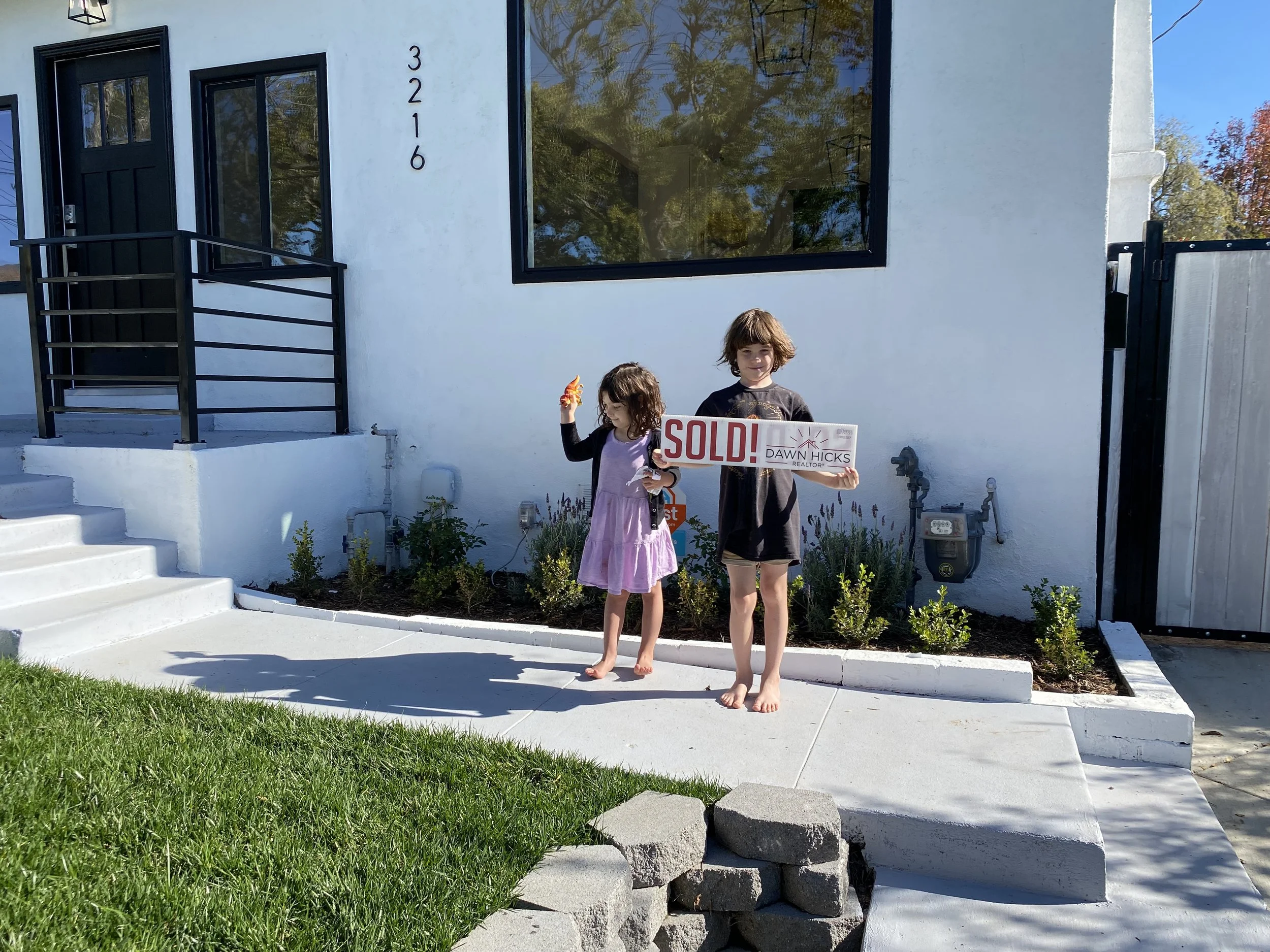 About 1 — Dawn Hicks Group