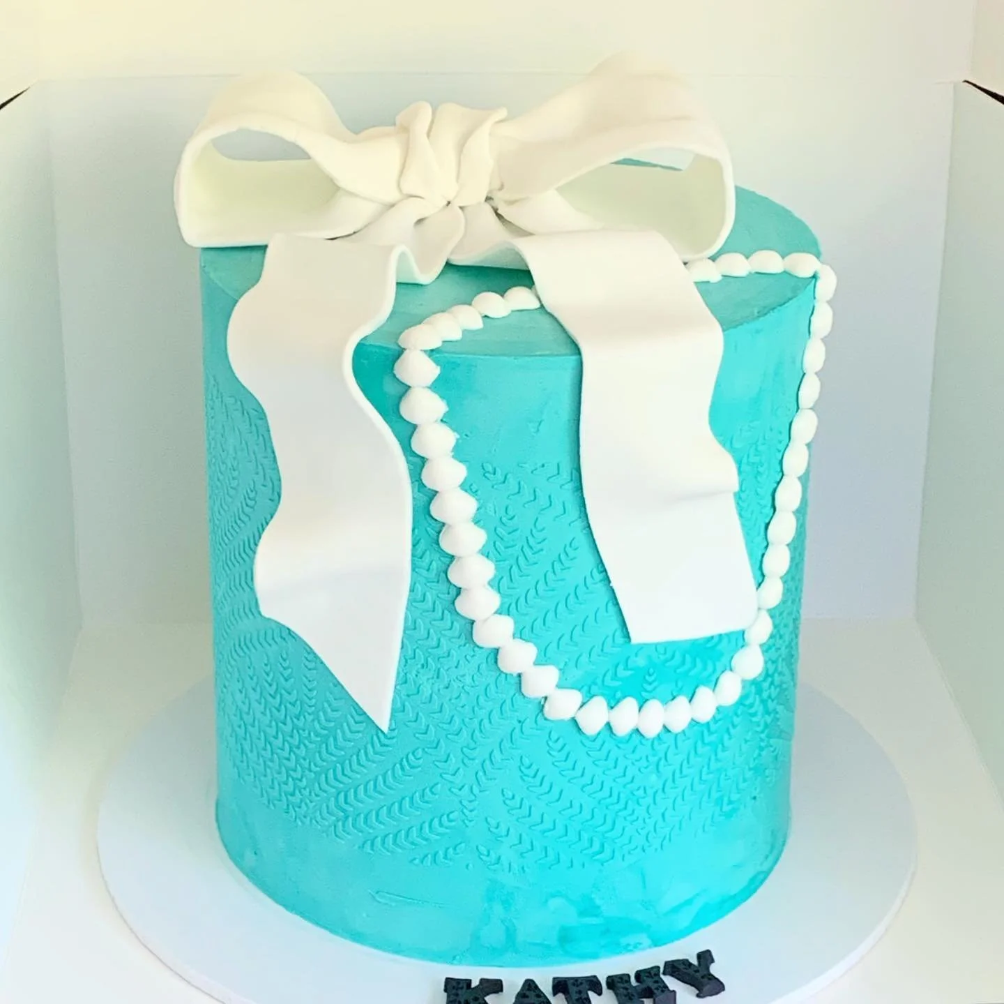 Nafisa Cakes It