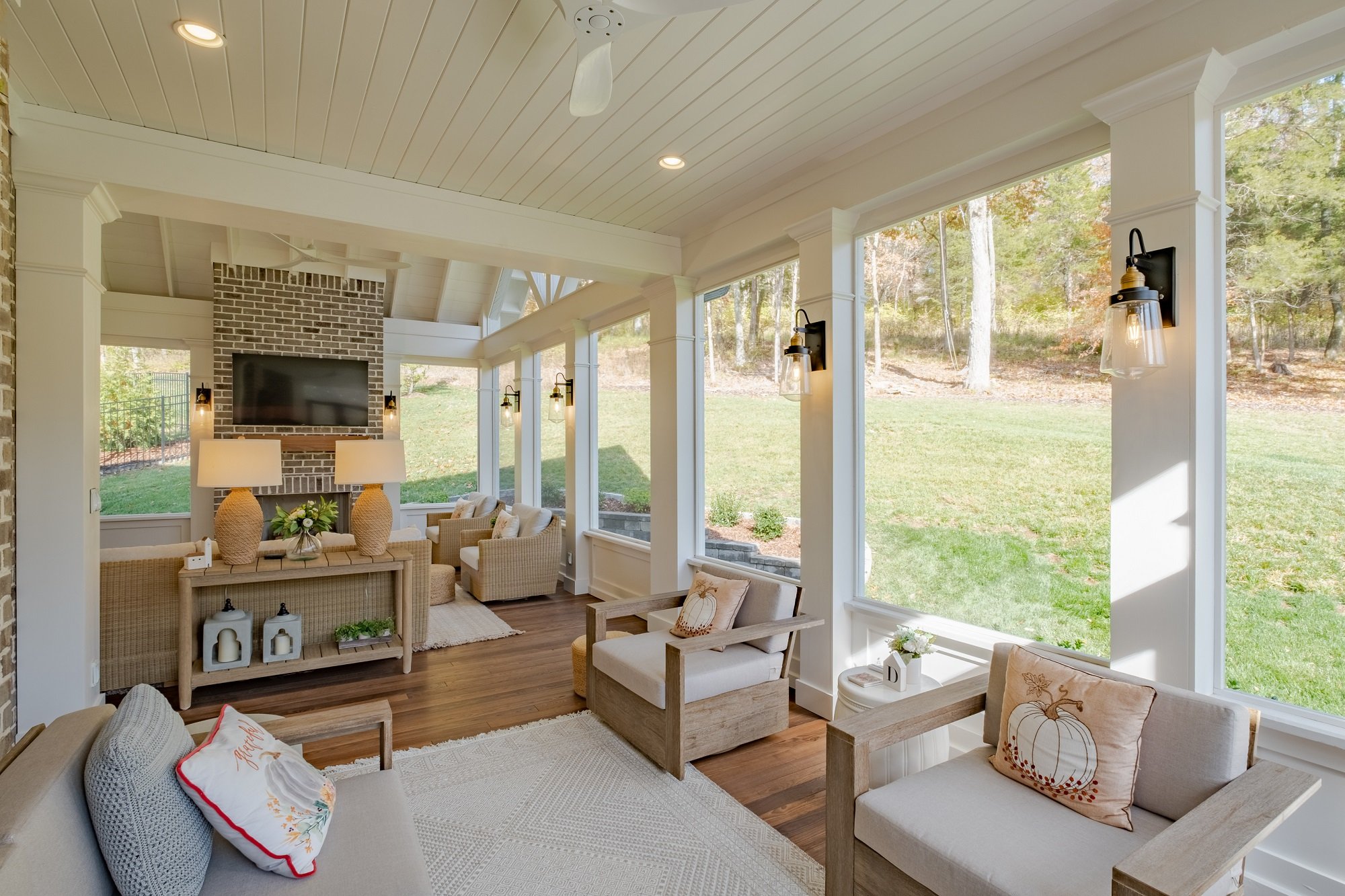 The best way to add a screened porch to an existing patio in Franklin ...