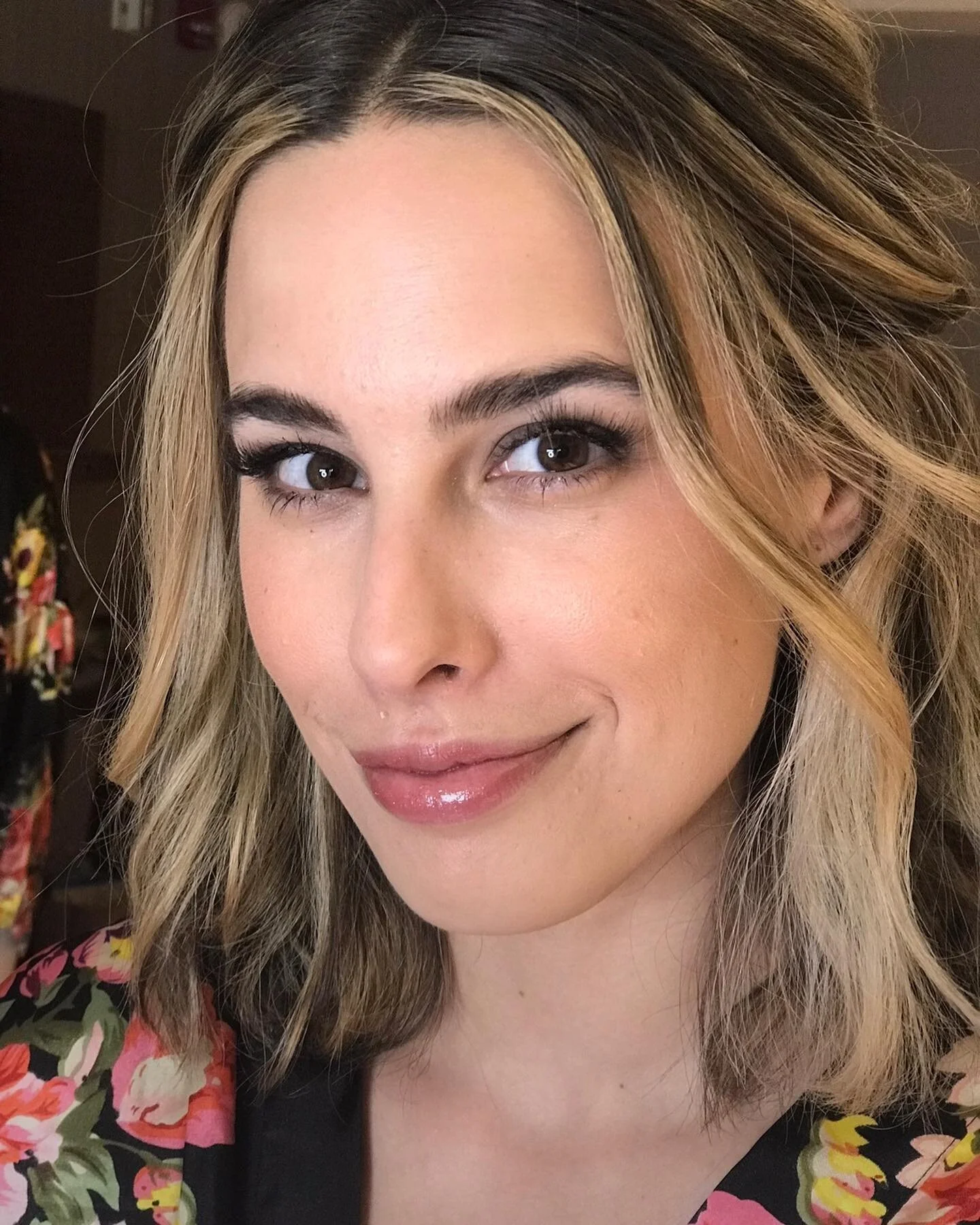 Traveling Beauty To You