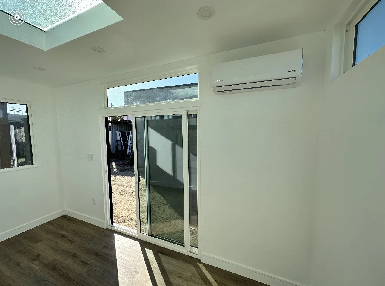 Model Office 120 — Conex Modular Customized Conex ADUs & Offices Bay Area