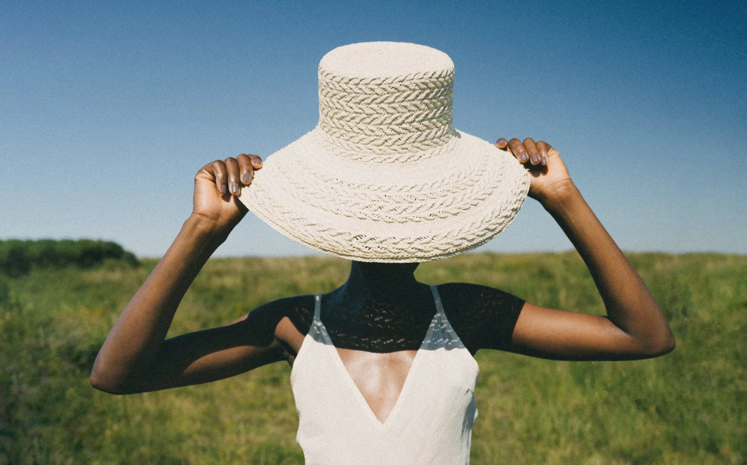Elegancia Tropical Hats