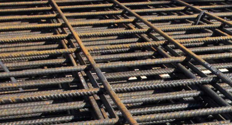 Wire Mesh vs. Rebar Under Pool Deck Concrete: Which is Better for ...