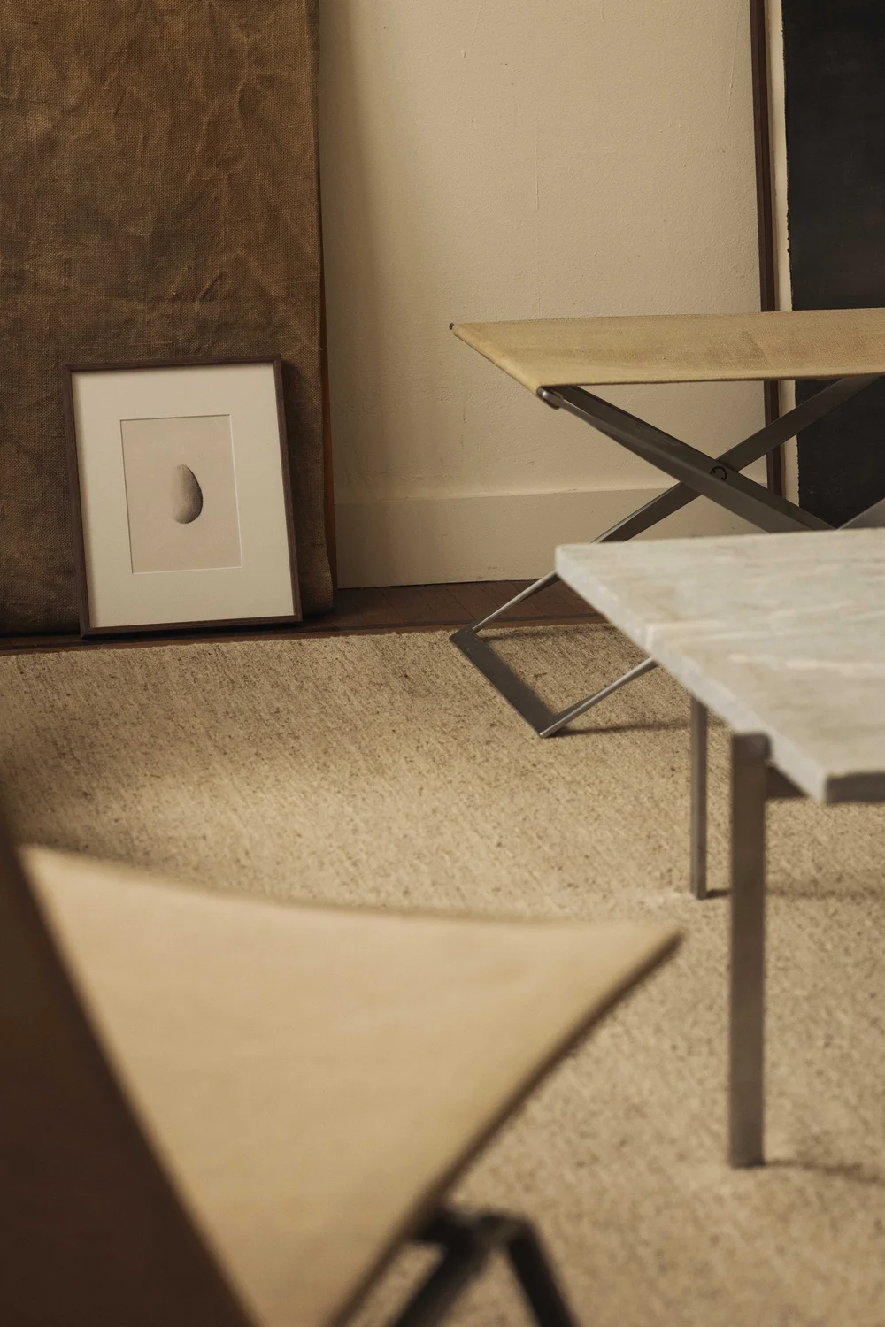 Ileana Moro conveys a wide spectrum of feelings through the interplay of light and delicate ...