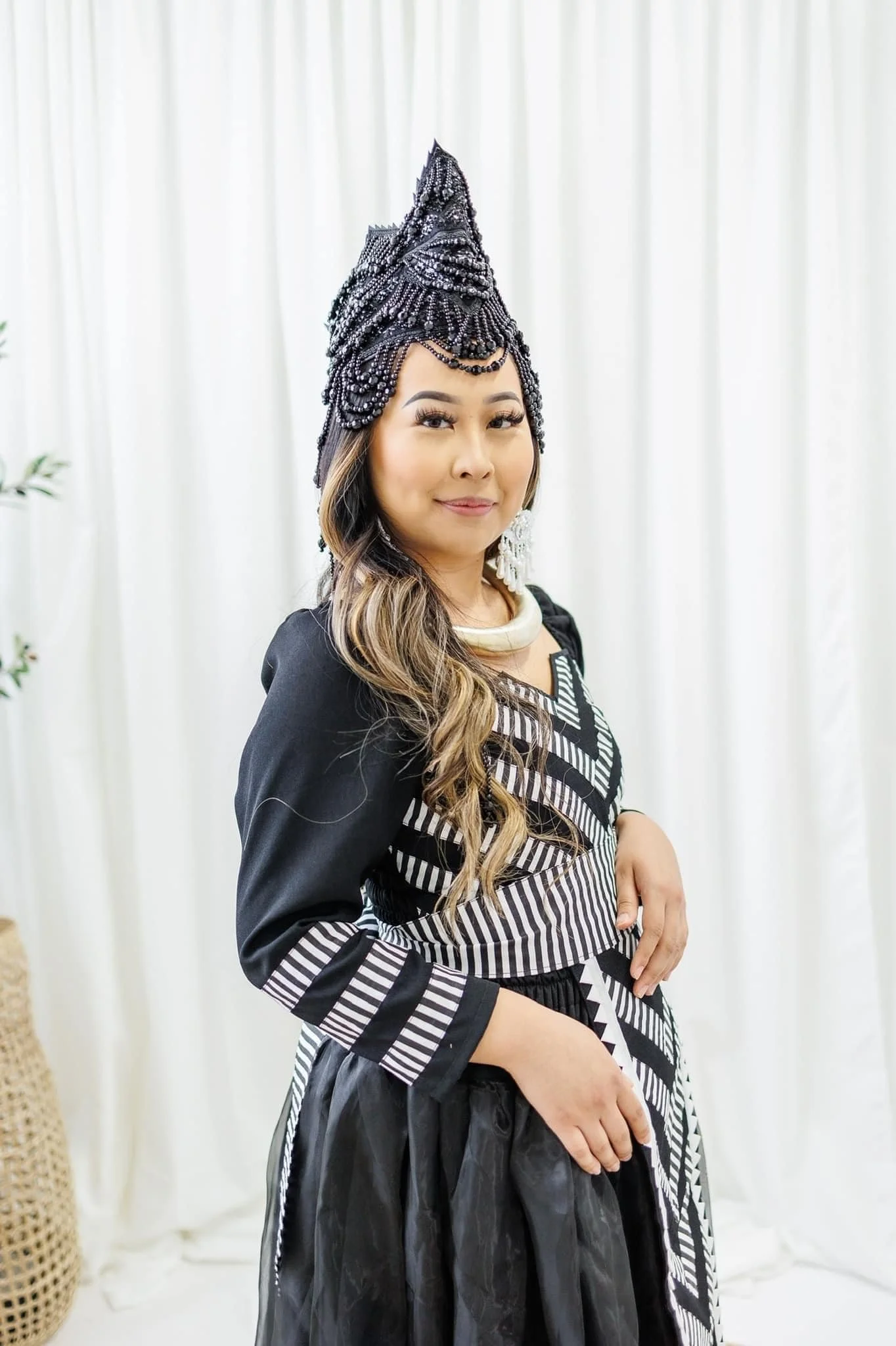Black Siv Ceeb Outfit — Modern Hmong Sisters