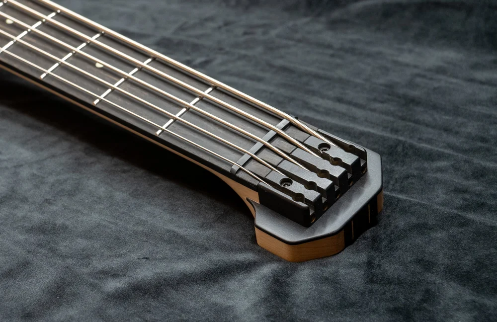 5 String Headless Bass — Hamurana Guitar Works