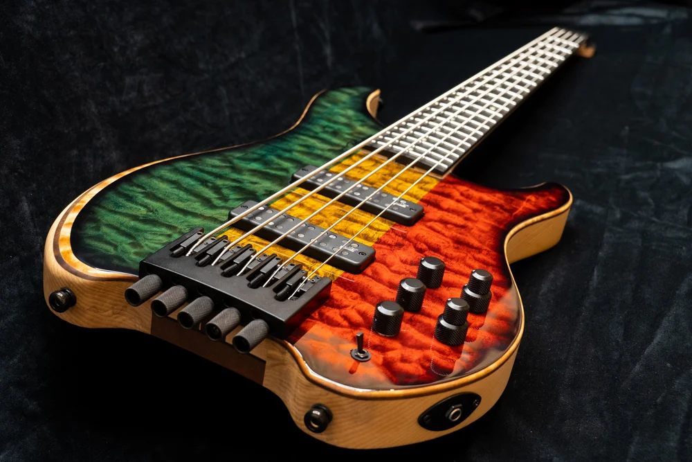 5 String Headless Bass — Hamurana Guitar Works