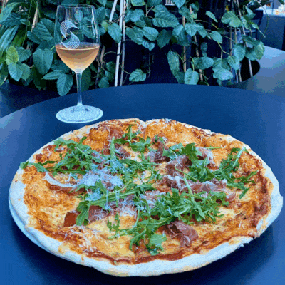 Stratton Bar & Kitchen