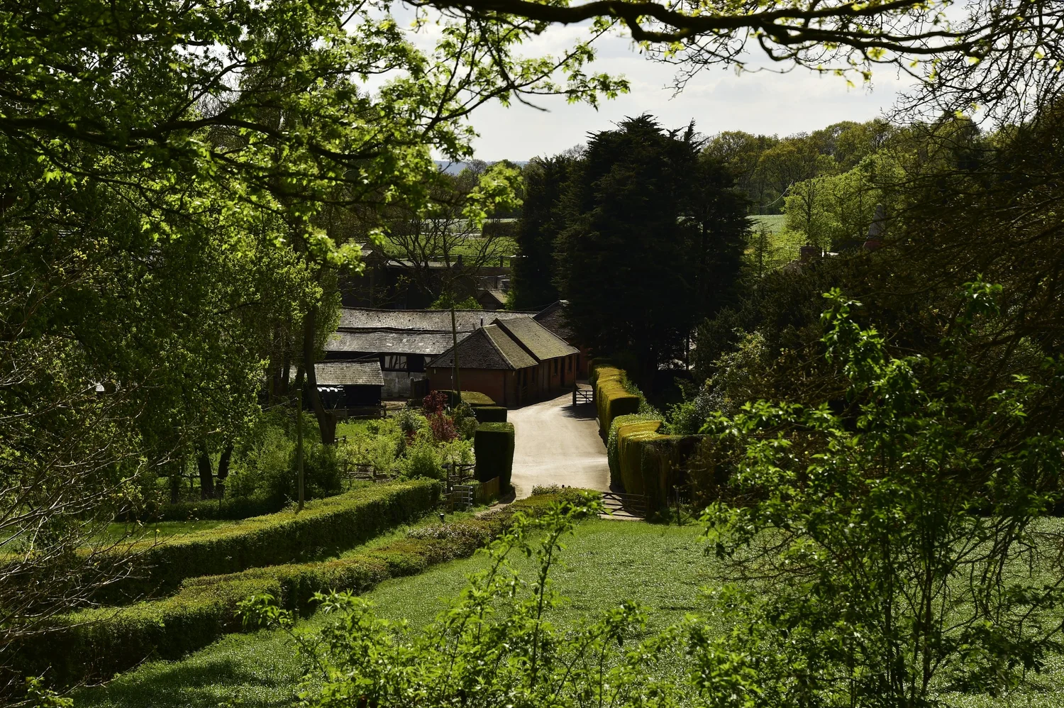 Henden Manor