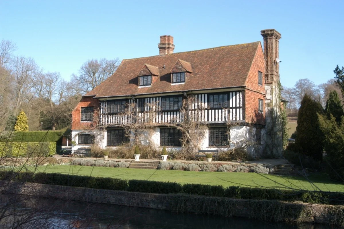 Henden Manor