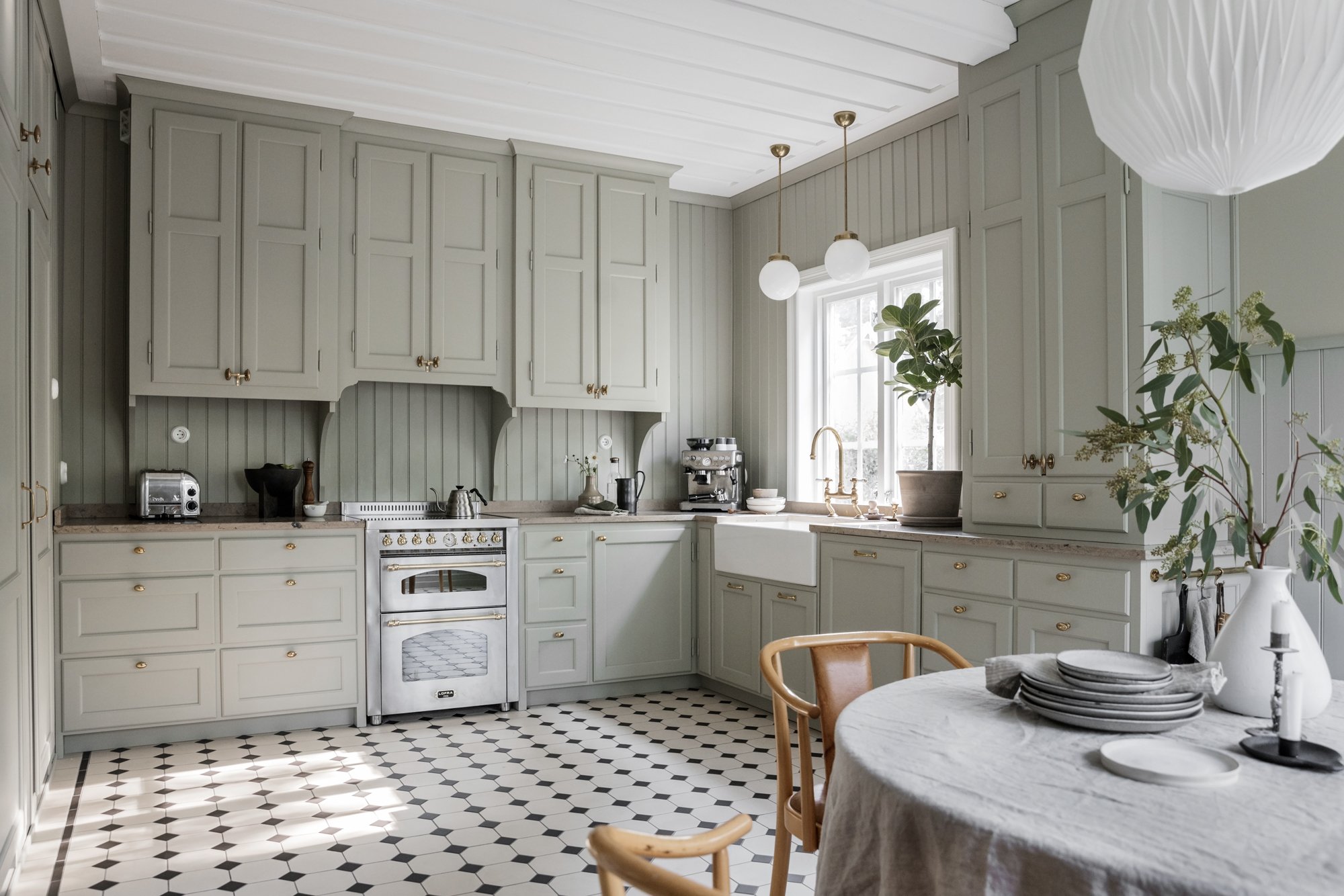 Platsbyggda kök i massivt trä - Rita ditt egna drömkök — Kulladal