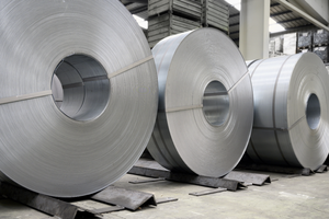 Guide to Cold-Rolled vs Hot-Rolled Steel | Accurate CNC Services
