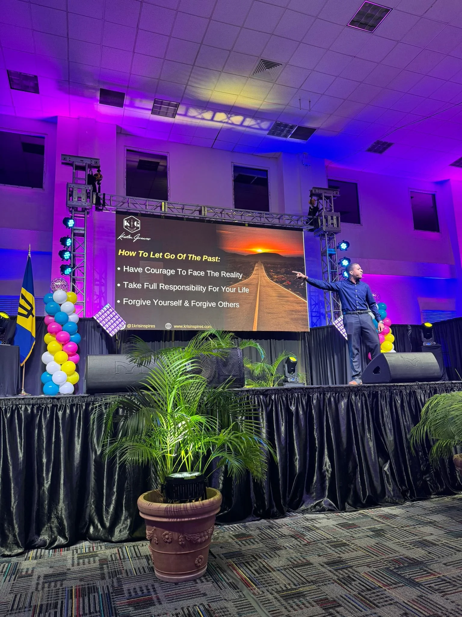 About 1 — Kristen Greaves