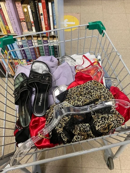 How to Thrift: A Guide to Thrifting For Every Experience Level ...