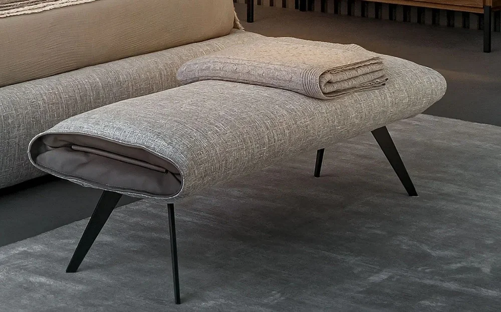 Saddle bench — Jesse Chicago