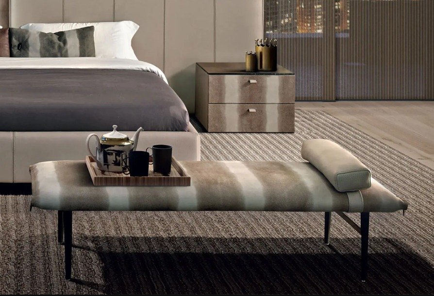 New York bench — Jesse Chicago